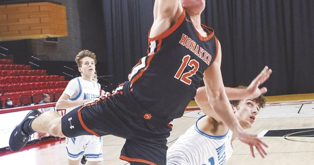 PREP HOOPS: Lowe makes emotional return for Honaker, which plays at Grundy tonight in BDD showdown