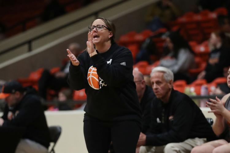 HIGH SCHOOL HOOPS: Honaker girls beat Virginia High; Coaches Misty ...