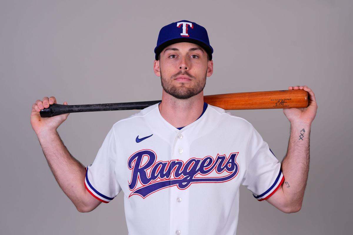Evan Carter (Elizabethton) hits solo bomb for Texas Rangers