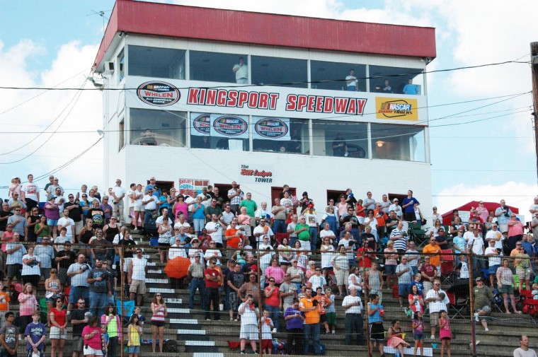MOTORSPORTS NOTEBOOK: Banner season at Kingsport Speedway
