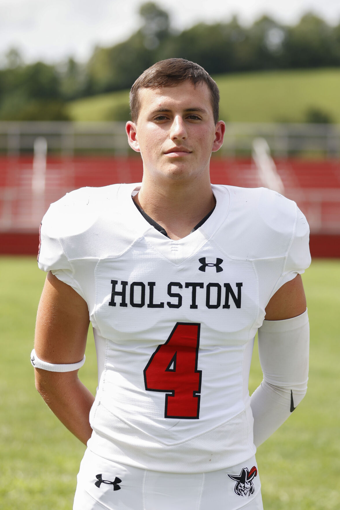 Holston sees 31-point lead vanish, still beats John Battle