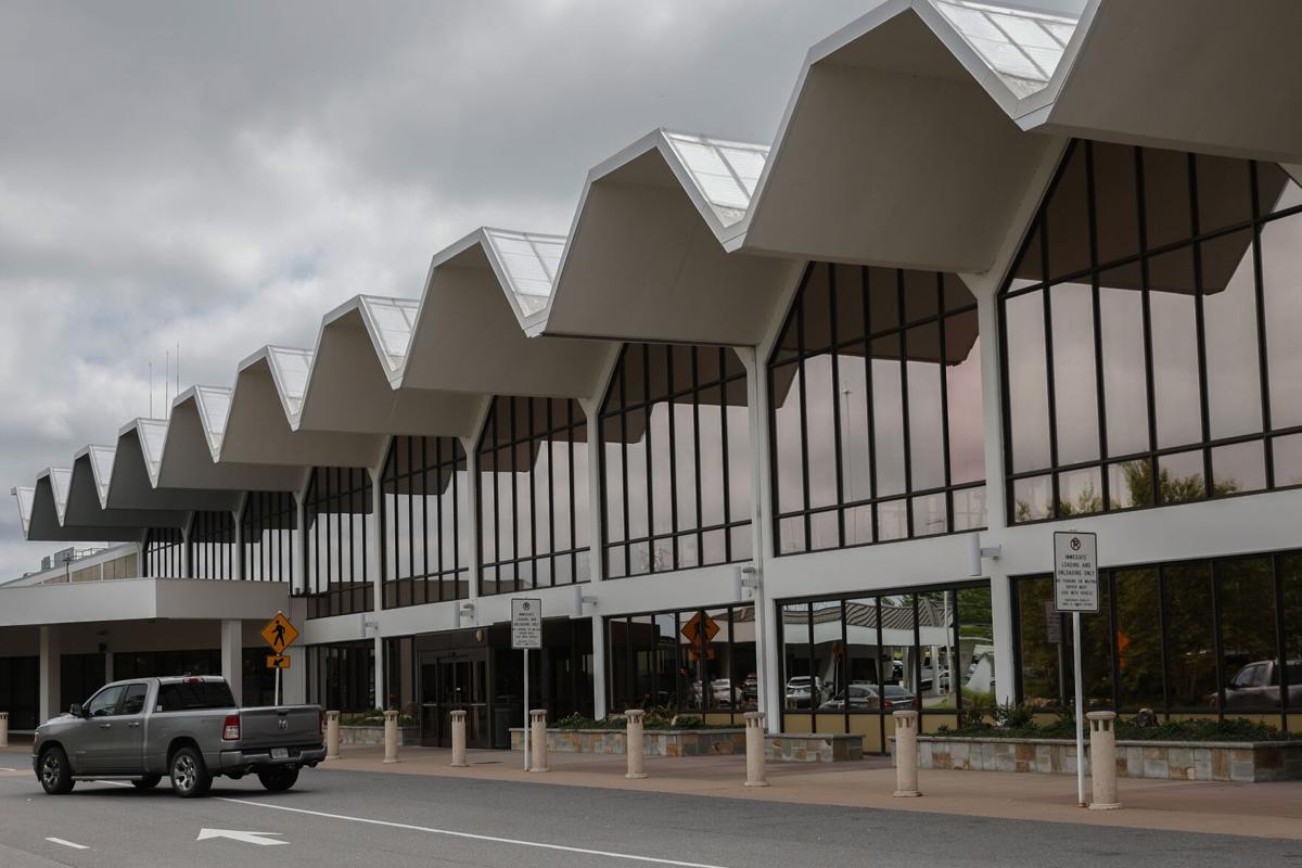 Tri-Cities Airport removes Christmas tree after fire safety review