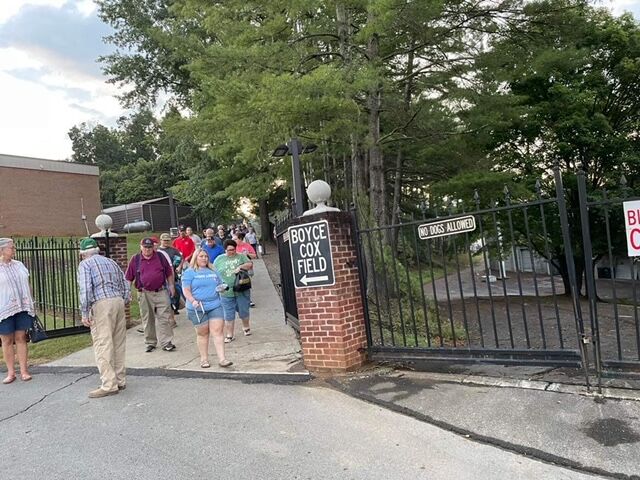 COMMENTARY: DeVault Stadium was a place for magic