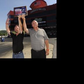 NHRA Funny Car Pioneer Shirl Greer Honored at Bristol Dragway