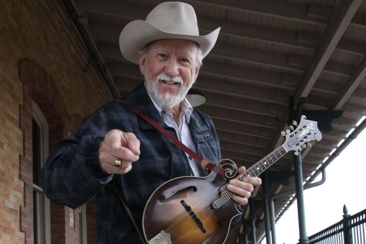 SHORT TAKES: Doyle Lawson announces retirement from touring