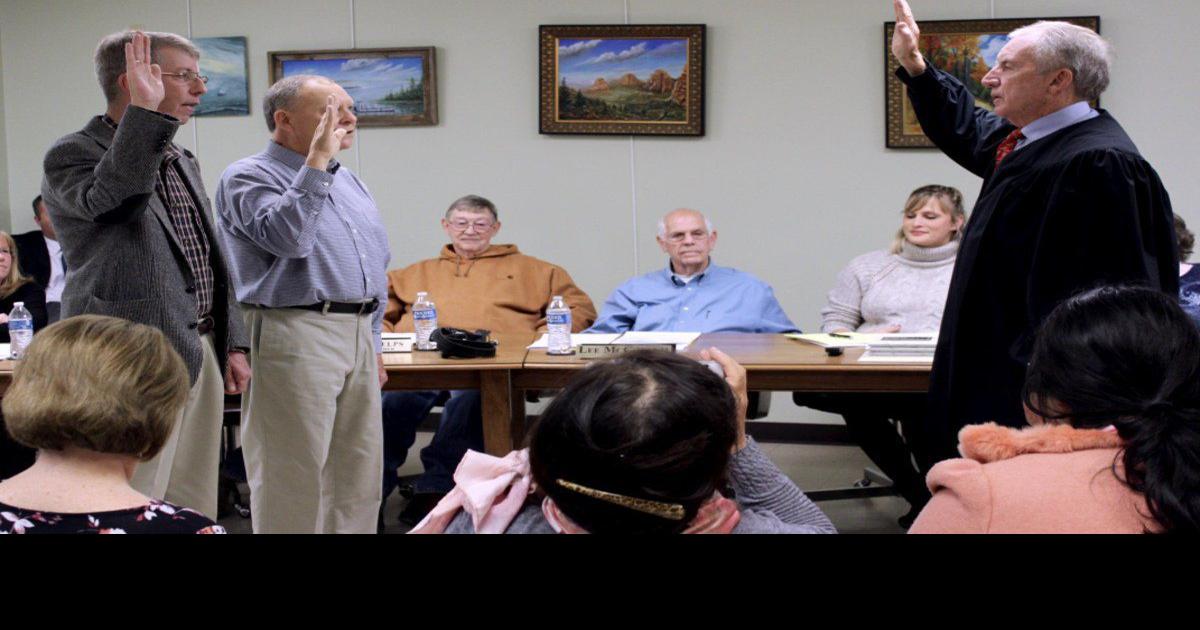 Mayors sworn in together in historic gesture | News | heraldledger.com