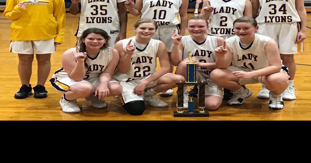 8th grade Lady Lyons win 5th District championship | News ...