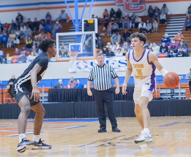 Lyons win on big HoopFest stage | Uncategorized | heraldledger.com