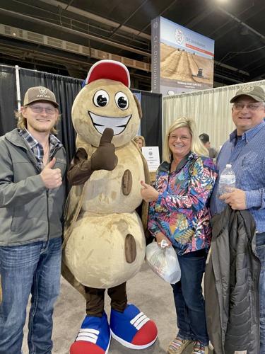Soybean board showcased many uses of soy at machinery show ...