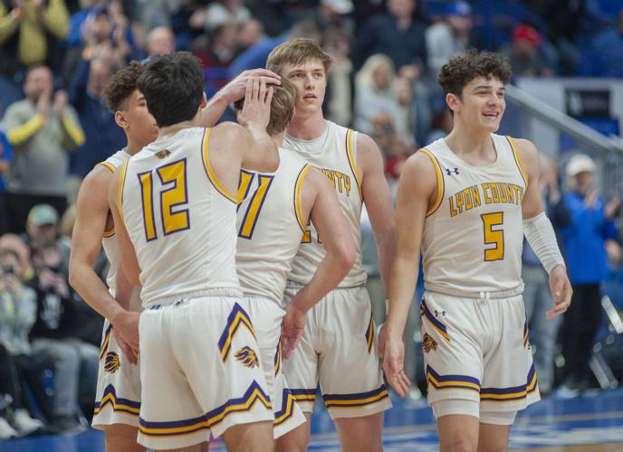Perry breaks scoring record, leads Lyons to second round ...