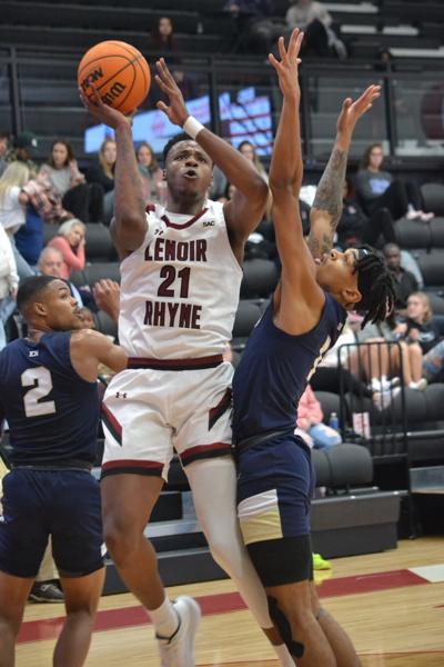 Wingate overpowers Bears in second half of SAC men’s opener