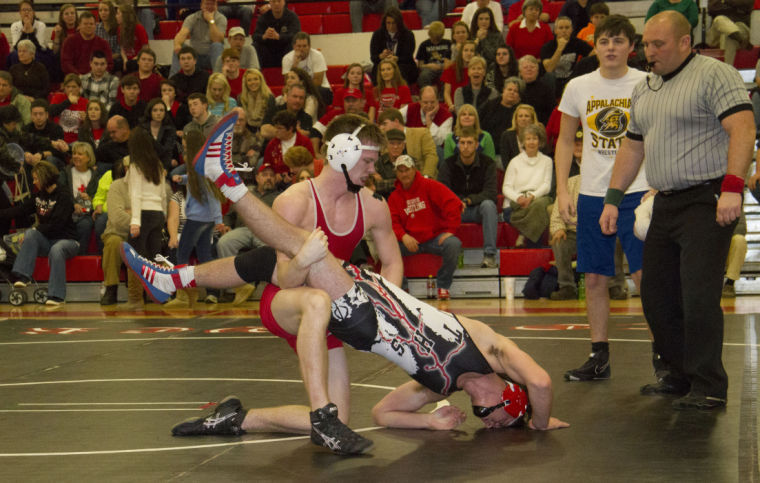 Newton-Conover, Foard chase state wrestling title repeats