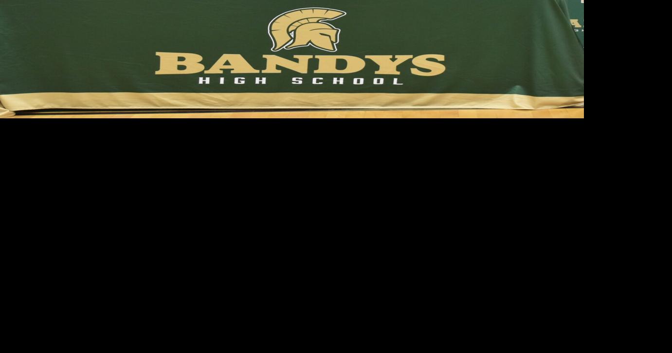 Bandys' Dutka signs with Lees-McRae for basketball