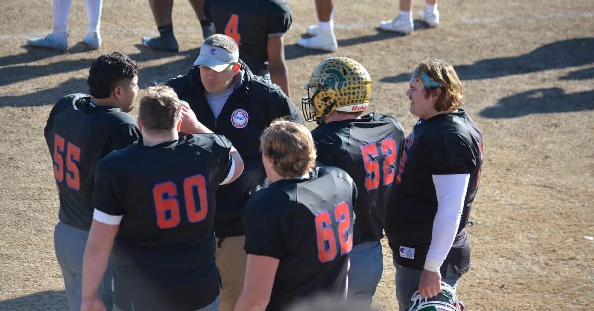 Bandys NC football player plays in high school all-star game