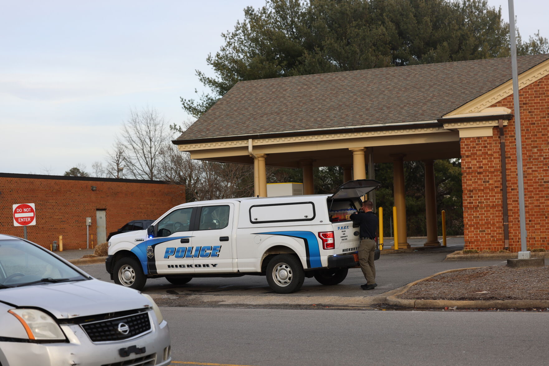 More details revealed in Hickory NC Well Fargo bank robbery