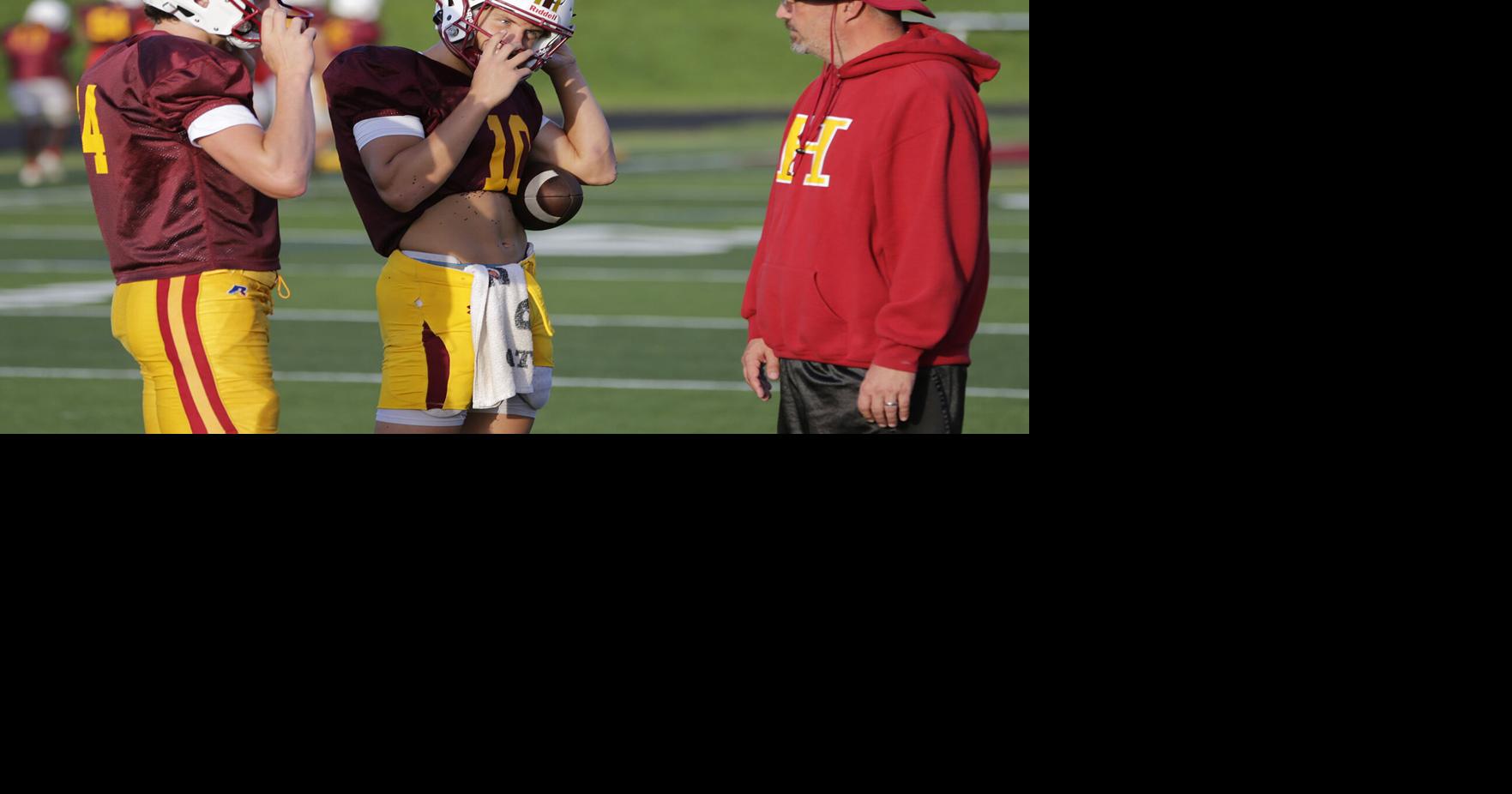 Hickory football juniors start to see college offers