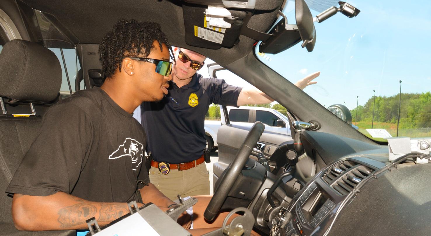 Lenoir-Rhyne athletes train with Hickory Police Department
