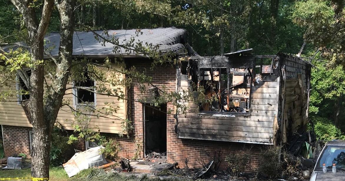 Mountain View house fire injures one person