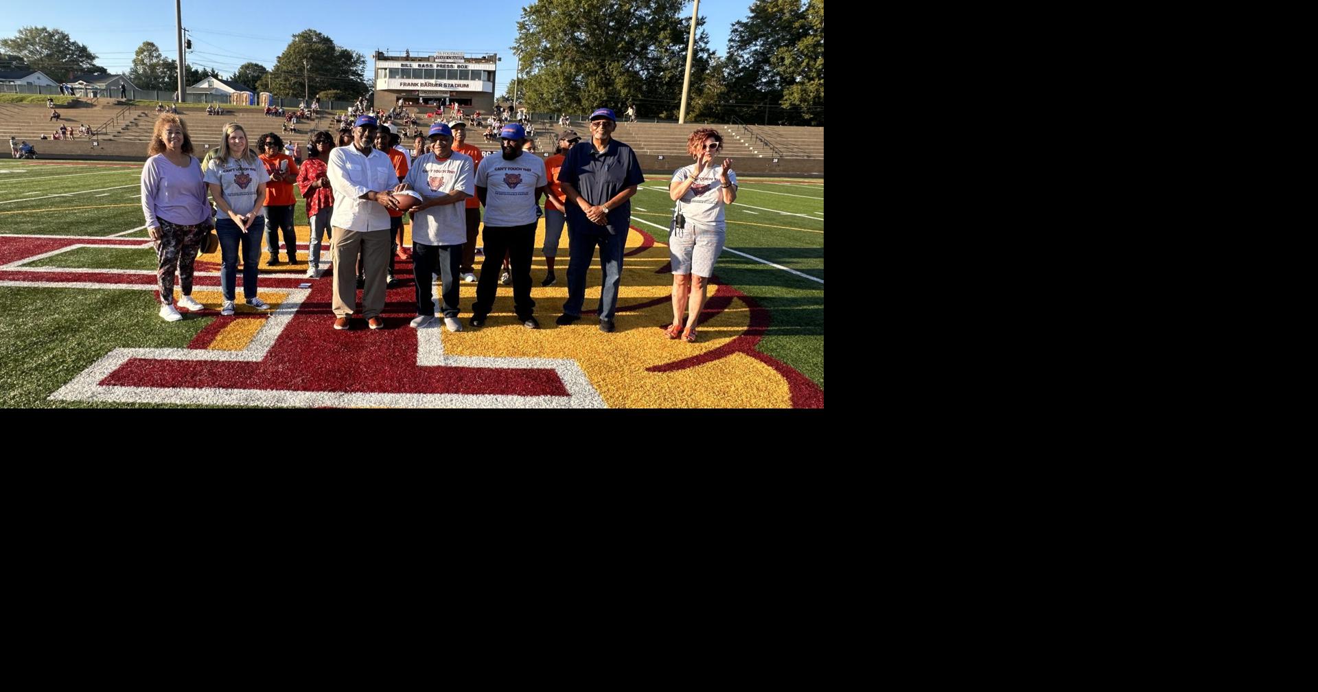 Hickory High celebrates untouchable Ridgeview team