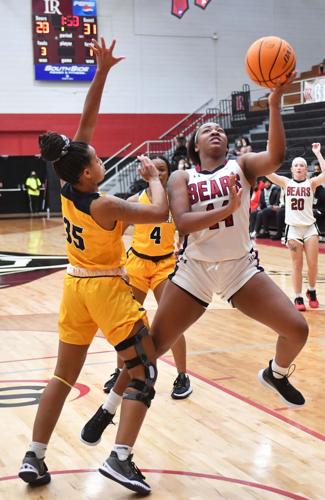 L-R women fall in OT despite Hudson’s career-high 35