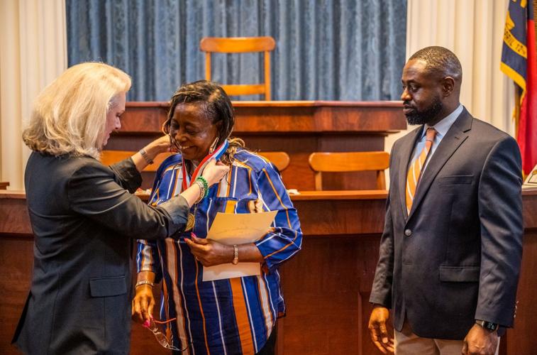 Hickory NC nonprofit volunteer wins award for volunteerism