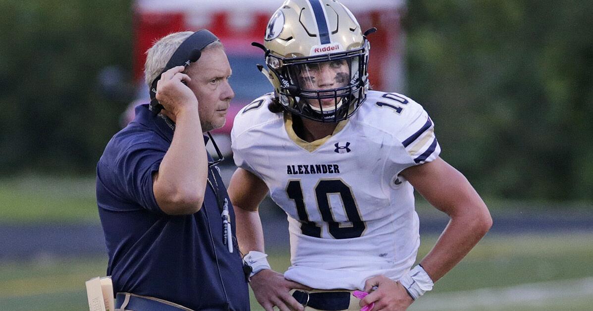Alexander Central NC football coach Butch Carter retires