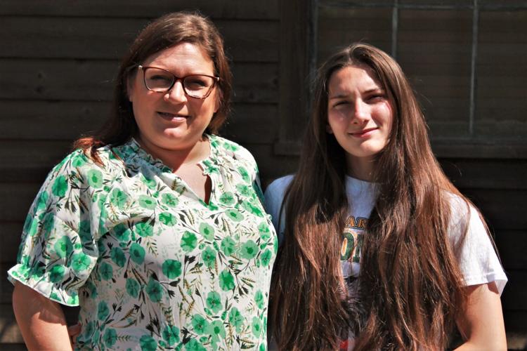 Daughter of 1st pole vautler in Bnadys history breaks record
