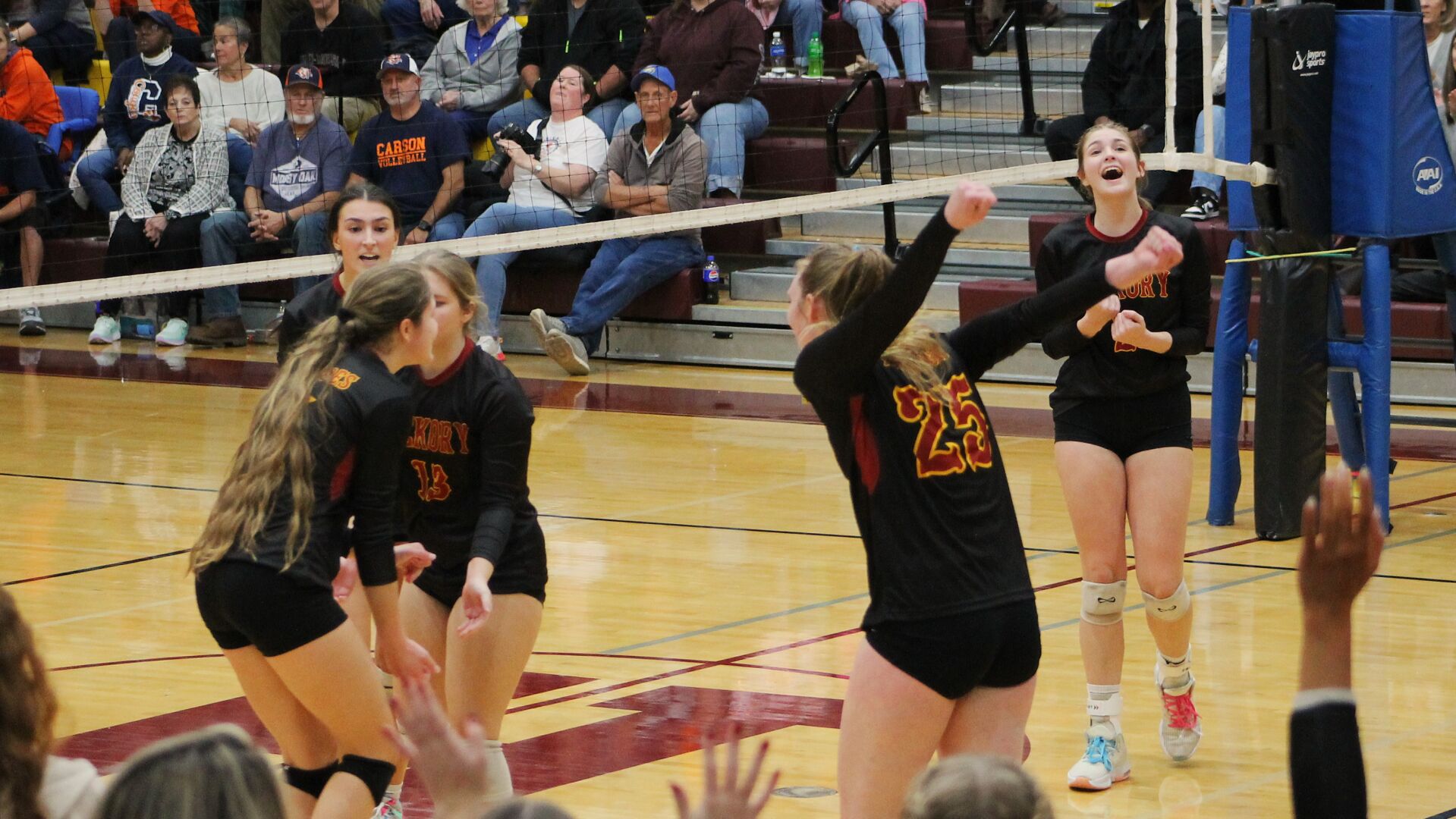 Hickory High School volleyball to compete for NC state title