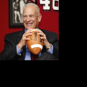 Lenoir Rhyne football coach Fred Goldsmith to retire