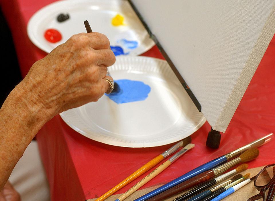 PHOTO GALLERY: Senior Artists
