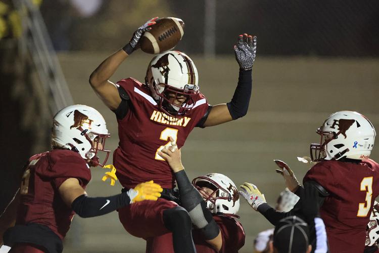 Hickory advances to regional finals with 28-16 win