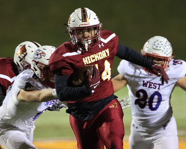 Hickory advances to regional finals with 28-16 win