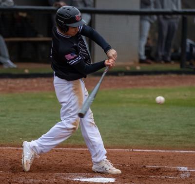 Red Hawks split Sunday doubleheader with Bantams