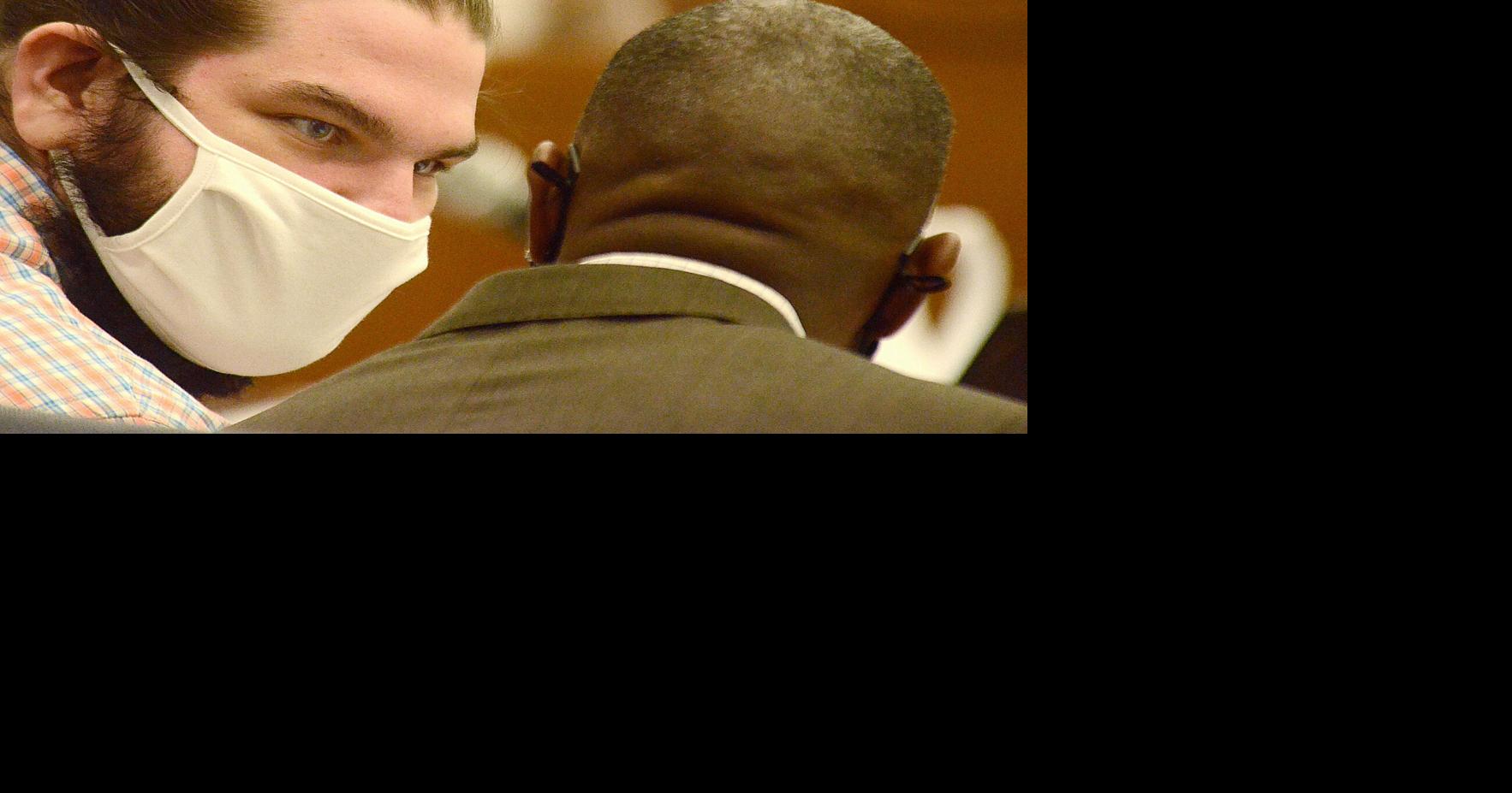 Murder suspect turns down plea deal; prepares for trial
