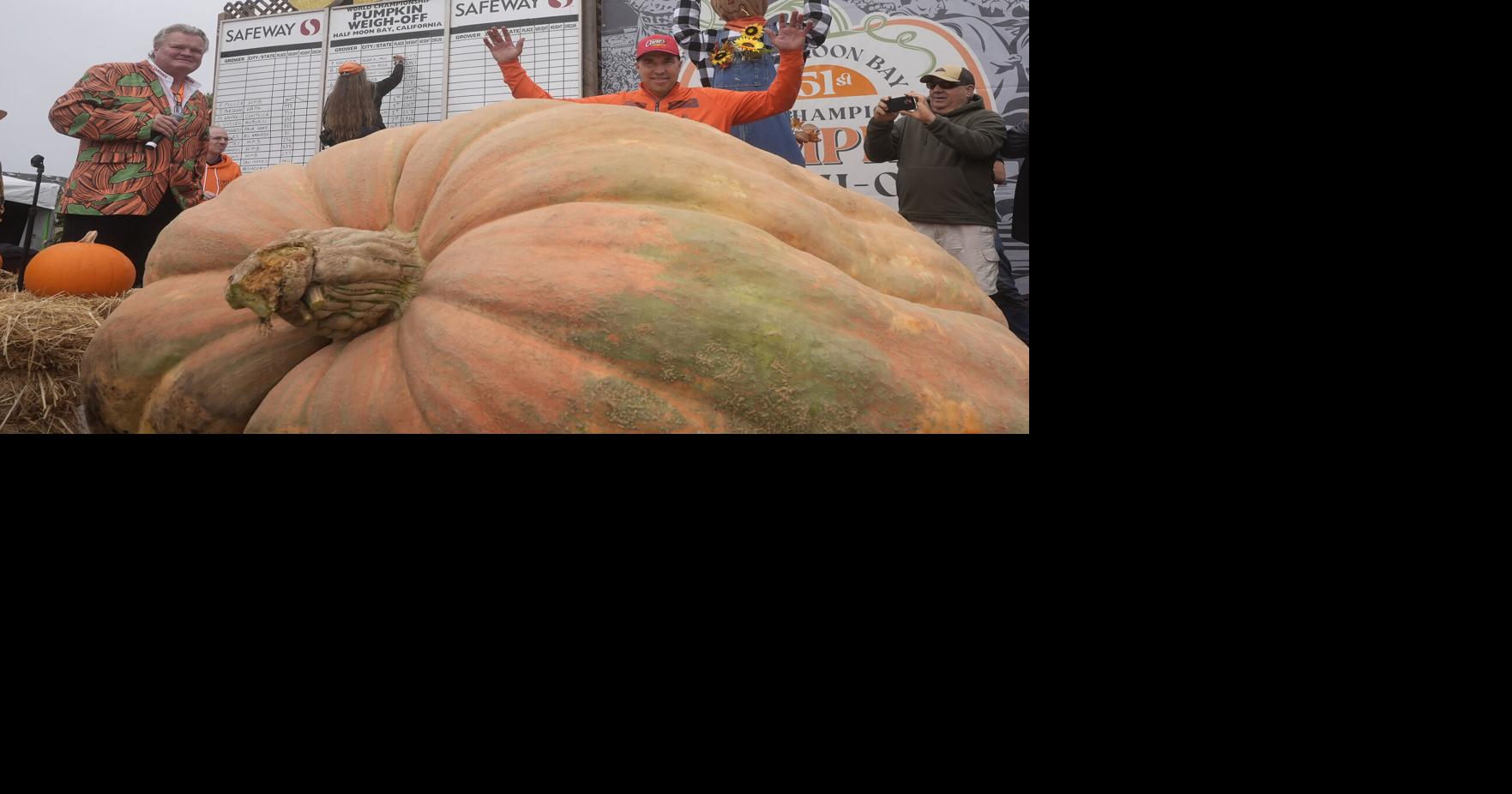 Photos: The 51st World Championship Pumpkin Weigh-Off