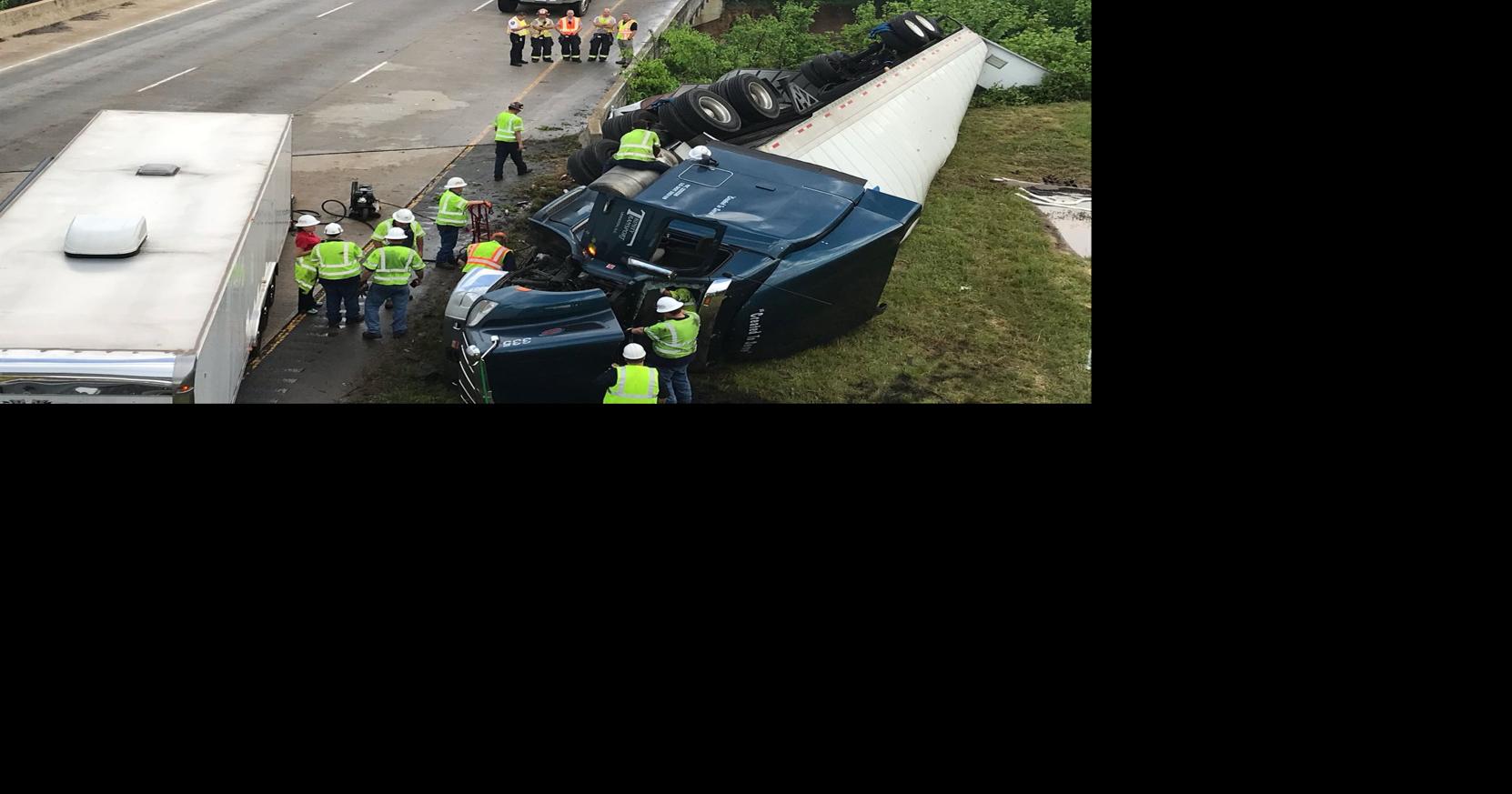 Wreck on U.S. 321 shuts down northbound lanes