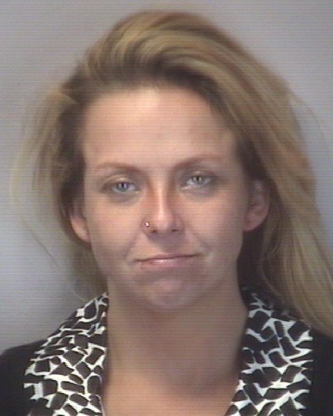 Woman accused of stealing golf clubs | Latest Headlines | hickoryrecord.com