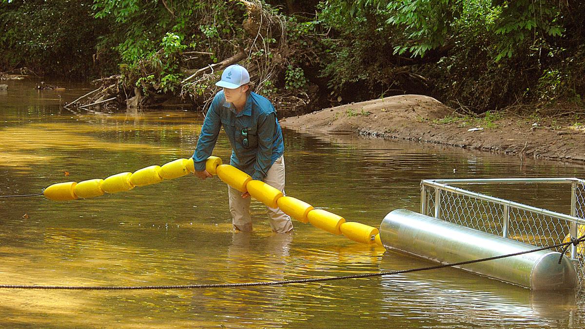 $8,500 trash-trapping device installed in Hickory creek