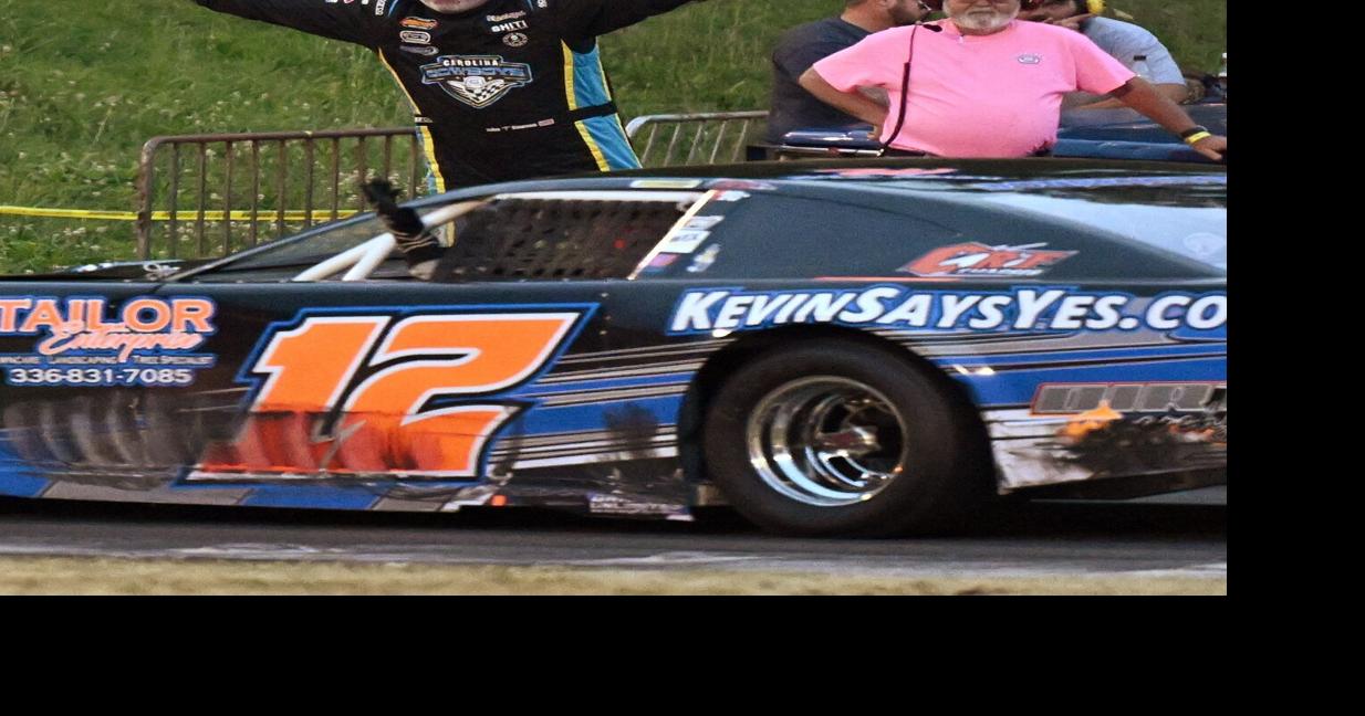 Sportsman Division points race at Bowman Gray is tight