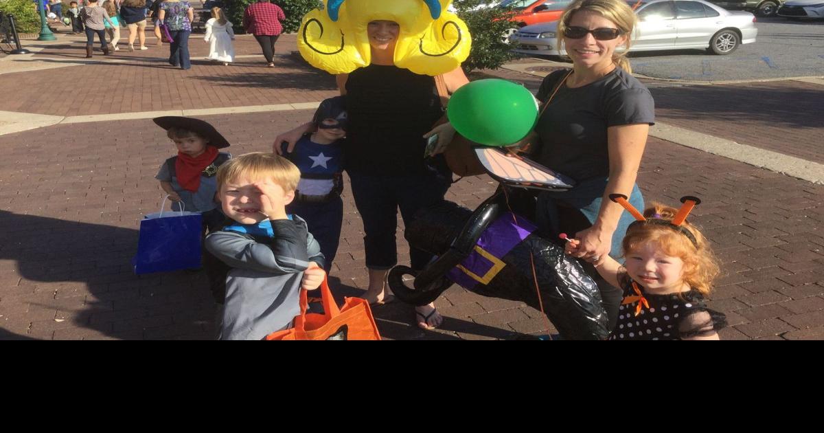 GALLERY: Downtown Hickory Candy Crawl