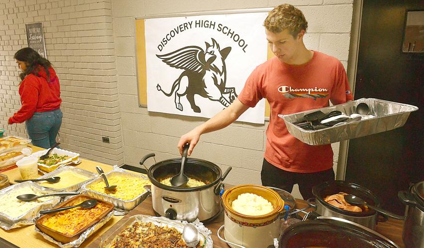 Newton's Discovery High School celebrates Thanksgiving