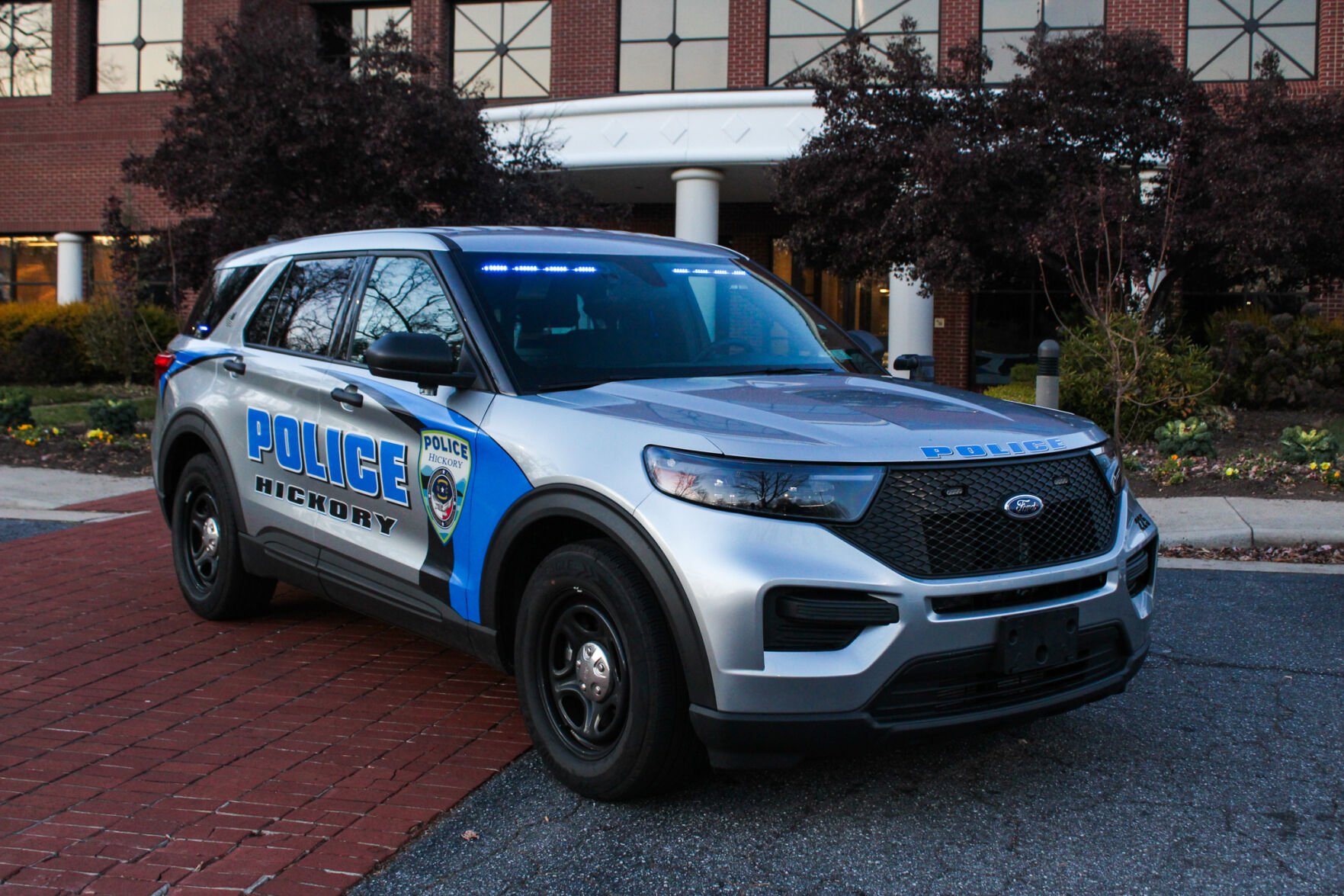 Hickory NC police to use cruise lights on patrol cars