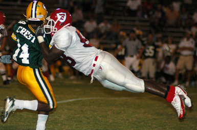 Crest ups Freedom varsity football team 20-7