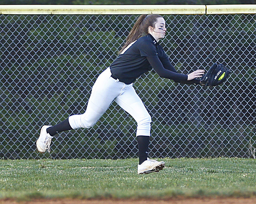 Prep Softball: Draughn wins at defending conference champion Fred T ...