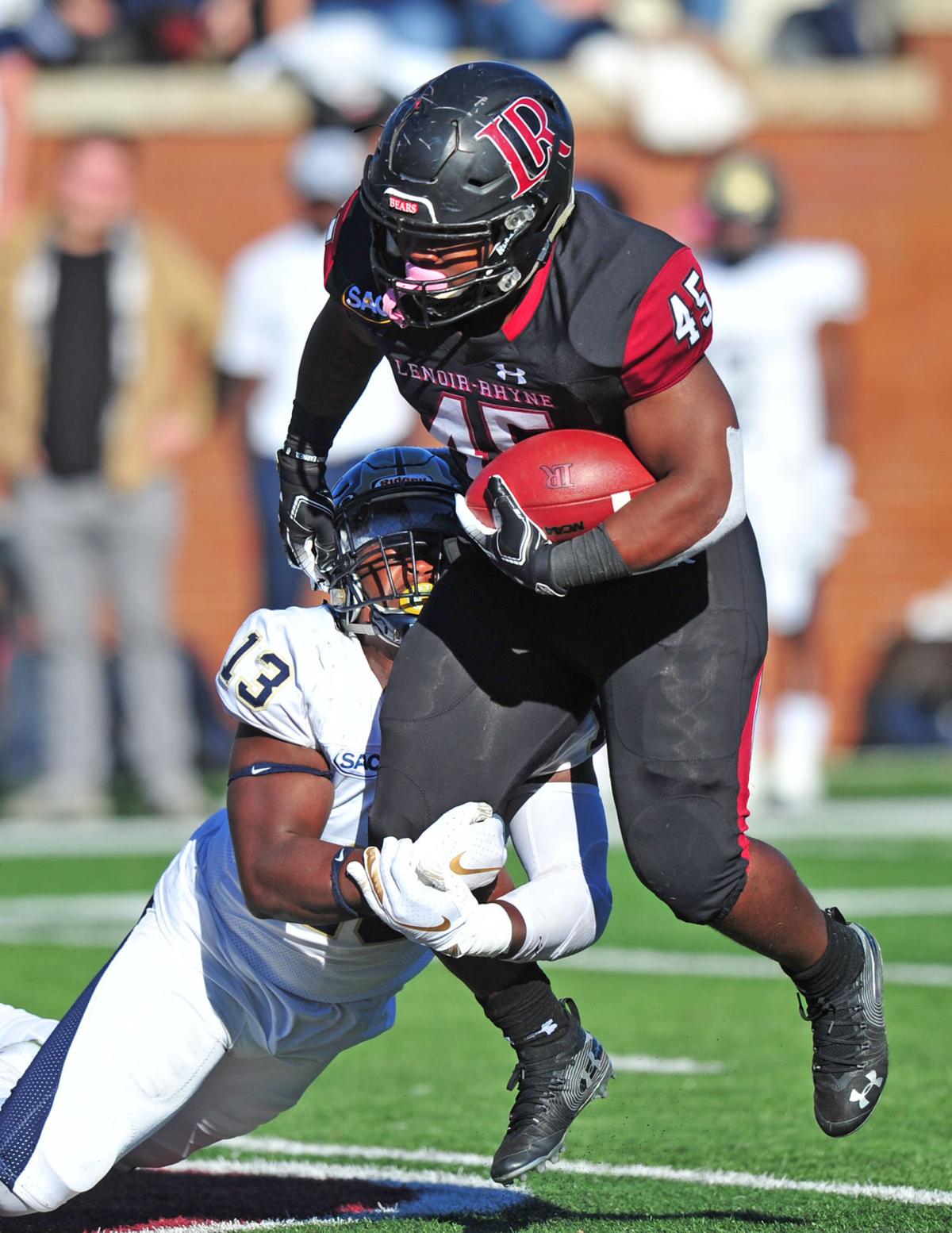 Wingate at Lenoir-Rhyne football