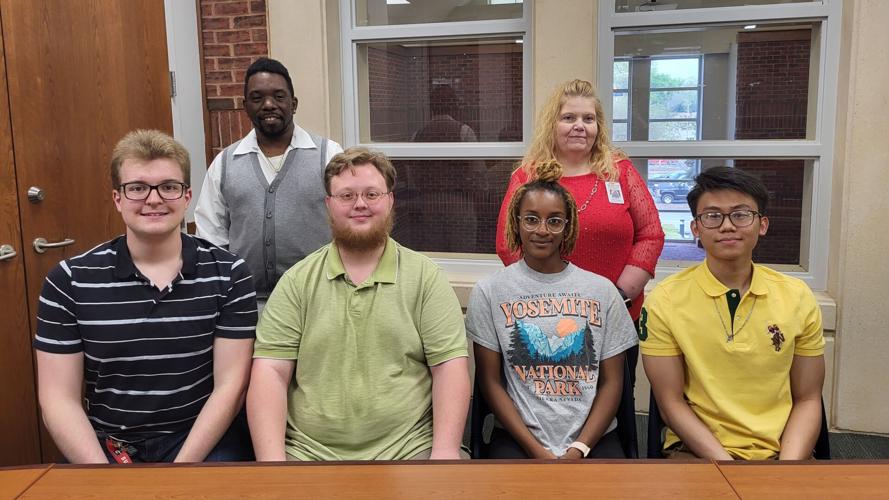 LR students build website, shoot documentary for non-profit