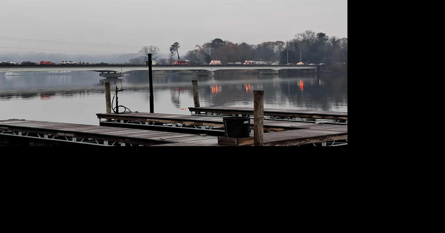 Catawba County NC 127 bridge lane close due to crash