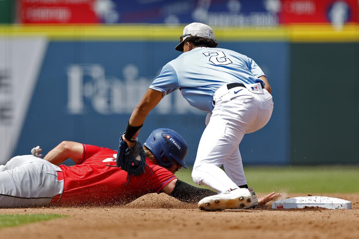 Hickory NC Crawdads split series with Kannapolis