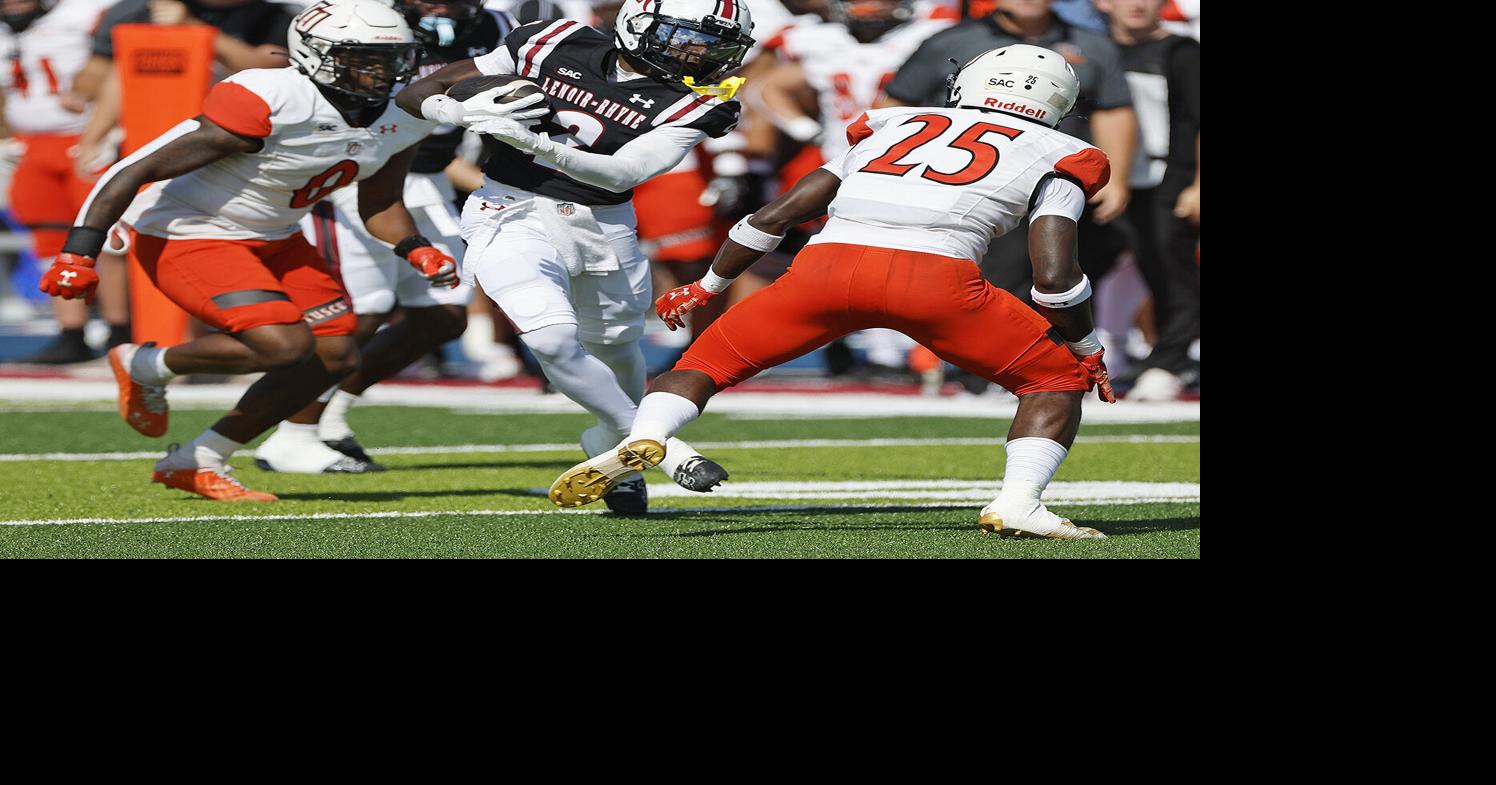 Lenoir-Rhyne football shuts down Barton for conference win