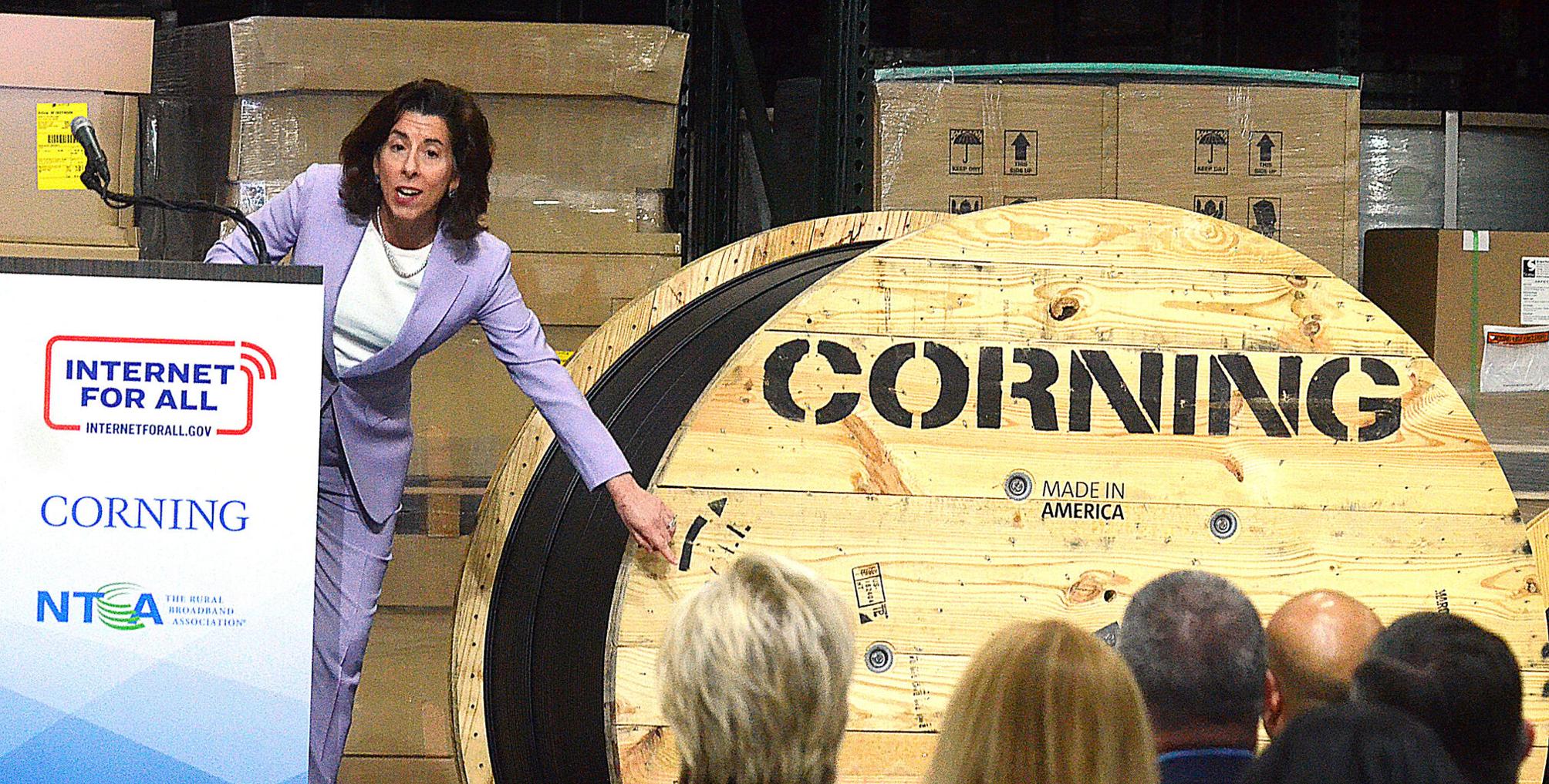 N.C. governor, U.S. commerce secretary praise fiber optic cable makers ...